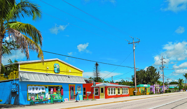 Shopping: Options all over Lee County | The definitive guide to travel ...